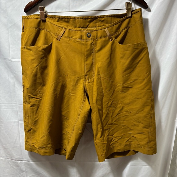 Arc'teryx | Shorts | Arcteryx Mens 38 Creston Yukon Dark Yellow ...